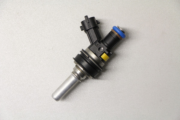 Injector complete kit for Porsche 911 Turbo 3.8L H6, VAG 2.0 TFSI EA113 ...